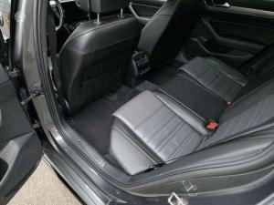 Grey Volkswagen Passat 2016 in Vilnius, with an engine capacity of 1.97 L and mileage of 287 thousand km for 13100 €, photo 19 on AUTOMOTO.COM.LV