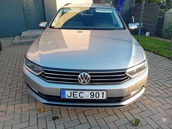 Grey Volkswagen Passat 2016 in Vilnius, with an engine capacity of 1.40 L and mileage of 186 thousand km for 8700 €, photo 3 on AUTOMOTO.COM.LV