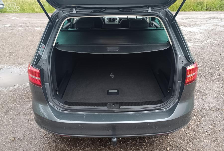 Pelēks Volkswagen Passat 2016 Alīta, ar dzinēja tilpumu 1.40 L un nobraukumu 295 tūkst. km par 7999 €, foto 7 vietnē AUTOMOTO.COM.LV
