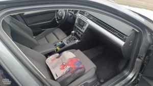 Pelēks Volkswagen Passat 2016 Alīta, ar dzinēja tilpumu 1.40 L un nobraukumu 295 tūkst. km par 7999 €, foto 17 vietnē AUTOMOTO.COM.LV