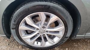 Pelēks Volkswagen Passat 2016 Alīta, ar dzinēja tilpumu 1.40 L un nobraukumu 295 tūkst. km par 7999 €, foto 19 vietnē AUTOMOTO.COM.LV