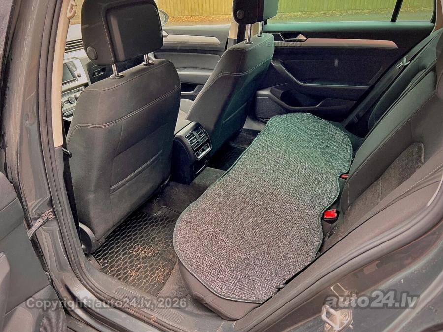 Pelēks Volkswagen Passat 2016 Tallina, ar dzinēja tilpumu 2.00 L un nobraukumu 451 tūkst. km par 7500 €, foto 13 vietnē AUTOMOTO.COM.LV