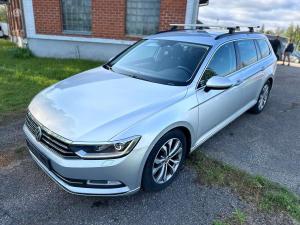 Pelēks Volkswagen Passat 2016 Rokiškis, ar dzinēja tilpumu 1.60 L un nobraukumu 240 tūkst. km par 6550 €, foto  vietnē AUTOMOTO.COM.LV