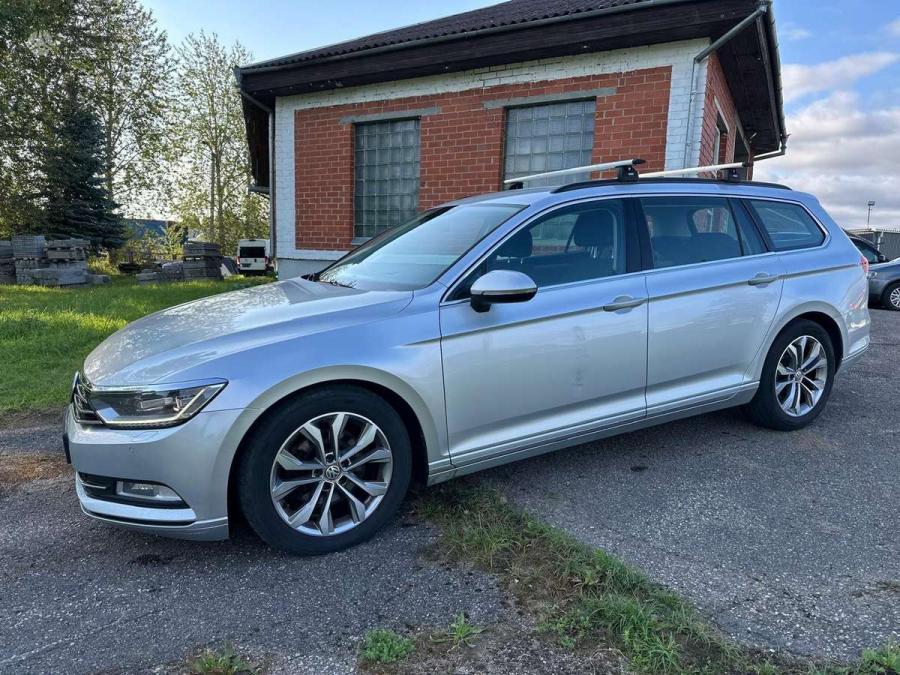 Grey Volkswagen Passat 2016 in Rokiskis, with an engine capacity of 1.60 L and mileage of 240 thousand km for 6550 €, photo 3 on AUTOMOTO.COM.LV