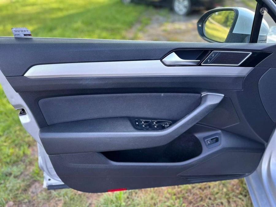 Grey Volkswagen Passat 2016 in Rokiskis, with an engine capacity of 1.60 L and mileage of 240 thousand km for 6550 €, photo 14 on AUTOMOTO.COM.LV