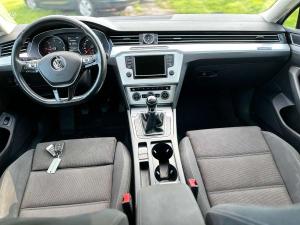 Grey Volkswagen Passat 2016 in Rokiskis, with an engine capacity of 1.60 L and mileage of 240 thousand km for 6550 €, photo 20 on AUTOMOTO.COM.LV