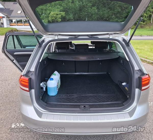 Volkswagen Passat 2016 in Voru on AUTOMOTO.COM.LV Grey Volkswagen Passat 2016 in Voru, with an engine capacity of 1.40 L and mileage of 187 thousand km for 11900 €, photo 8 on AUTOMOTO.COM.LV