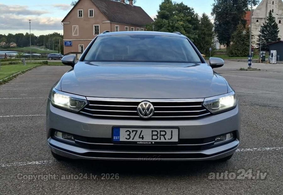 Grey Volkswagen Passat 2016 in Voru, with an engine capacity of 1.40 L and mileage of 187 thousand km for 11900 €, photo 10 on AUTOMOTO.COM.LV