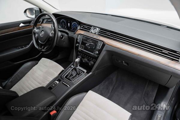 Grey Volkswagen Passat 2016 in Tallinn, with an engine capacity of 1.40 L and mileage of 98 thousand km for 14950 €, photo 11 on AUTOMOTO.COM.LV