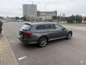 Pelēks Volkswagen Passat 2016 Viļņa, ar dzinēja tilpumu 1.40 L un nobraukumu 242 tūkst. km par 9200 €, foto 6 vietnē AUTOMOTO.COM.LV