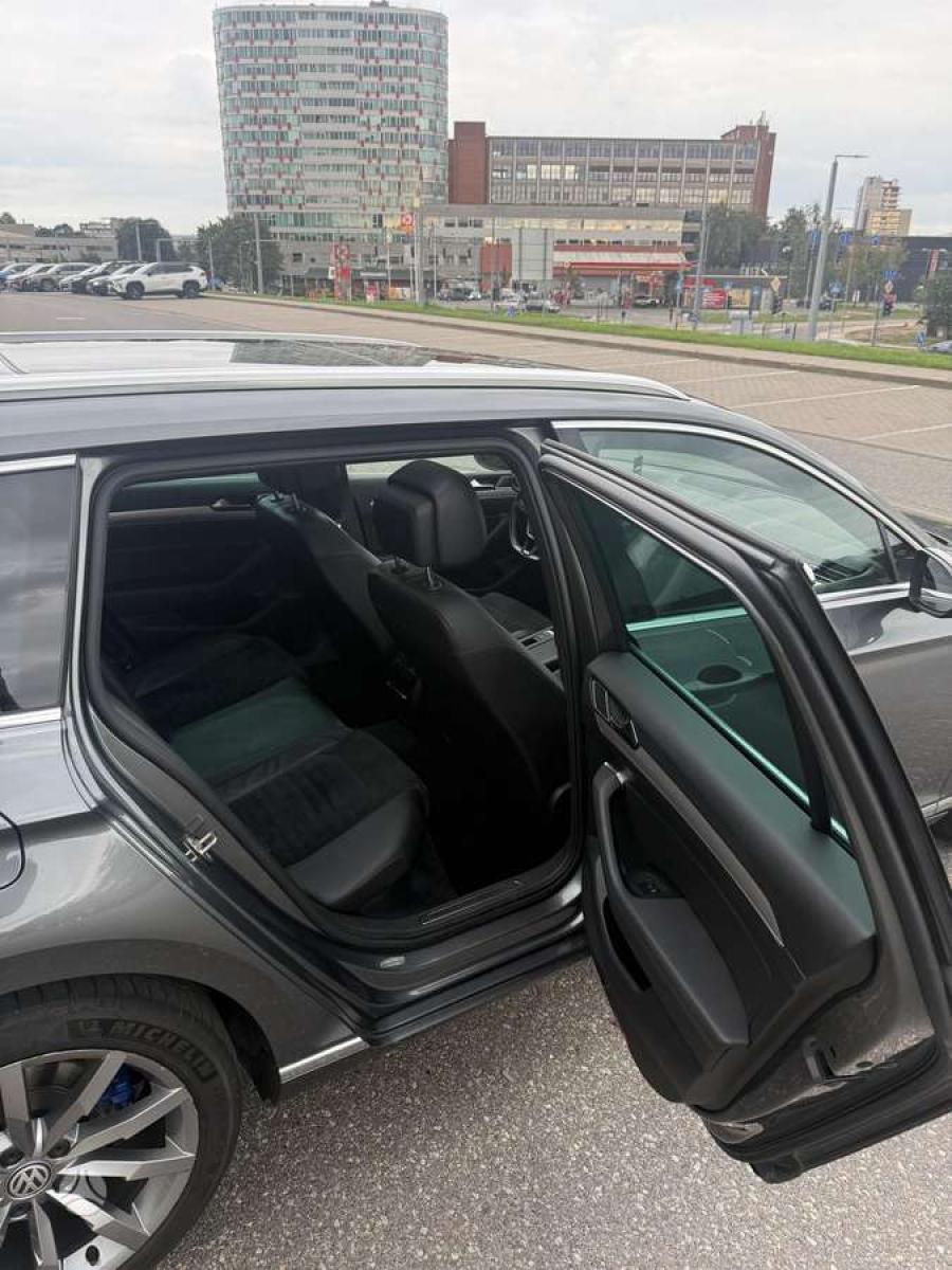 Pelēks Volkswagen Passat 2016 Viļņa, ar dzinēja tilpumu 1.40 L un nobraukumu 242 tūkst. km par 9200 €, foto 9 vietnē AUTOMOTO.COM.LV