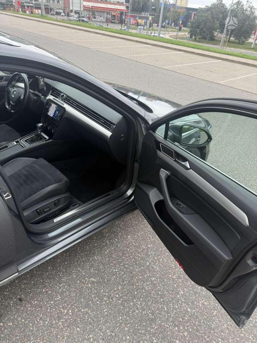 Pelēks Volkswagen Passat 2016 Viļņa, ar dzinēja tilpumu 1.40 L un nobraukumu 242 tūkst. km par 9200 €, foto 10 vietnē AUTOMOTO.COM.LV