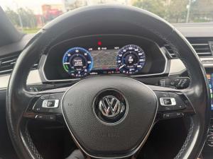 Pelēks Volkswagen Passat 2016 Viļņa, ar dzinēja tilpumu 1.40 L un nobraukumu 242 tūkst. km par 9200 €, foto 16 vietnē AUTOMOTO.COM.LV