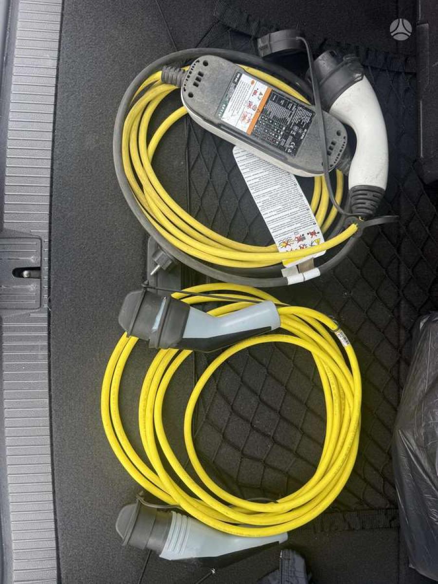 Pelēks Volkswagen Passat 2016 Viļņa, ar dzinēja tilpumu 1.40 L un nobraukumu 242 tūkst. km par 9200 €, foto 21 vietnē AUTOMOTO.COM.LV