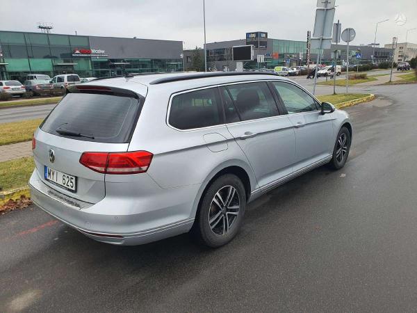 Pelēks Volkswagen Passat 2017 Viļņa, ar dzinēja tilpumu 1.97 L un nobraukumu 280 tūkst. km par 9800 €, foto 2 vietnē AUTOMOTO.COM.LV