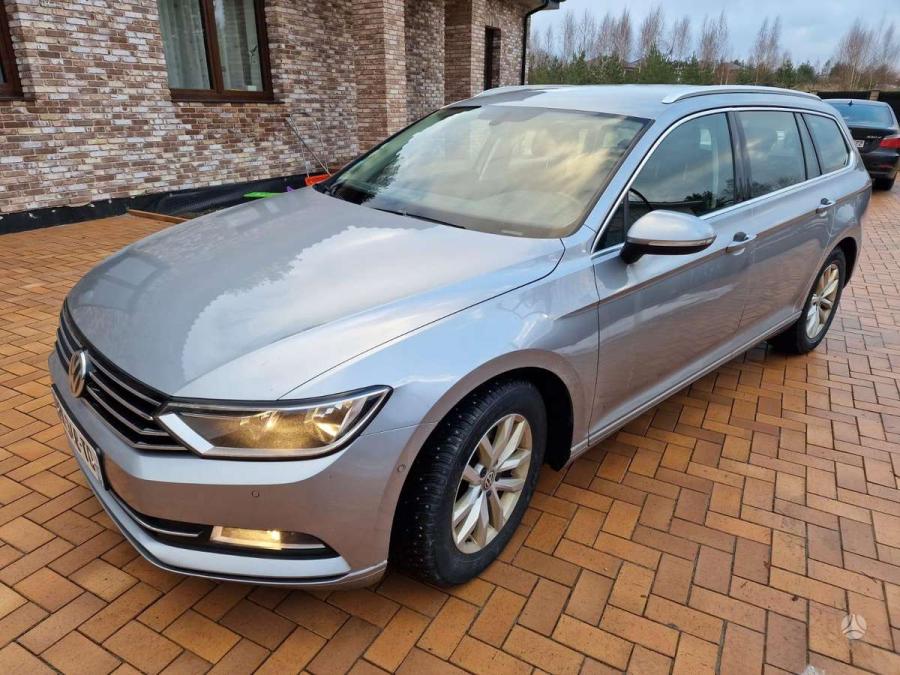 Pelēks Volkswagen Passat 2017 Viļņa, ar dzinēja tilpumu 1.97 L un nobraukumu 420 tūkst. km par 7400 €, foto 2 vietnē AUTOMOTO.COM.LV