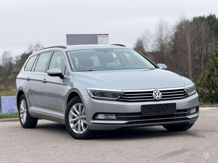 Grey Volkswagen Passat 2017 in Utena, with an engine capacity of 1.60 L and mileage of 307 thousand km for 8550 €, photo 2 on AUTOMOTO.COM.LV