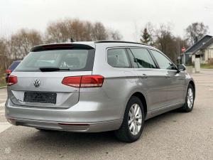 Grey Volkswagen Passat 2017 in Utena, with an engine capacity of 1.60 L and mileage of 307 thousand km for 8550 €, photo 9 on AUTOMOTO.COM.LV