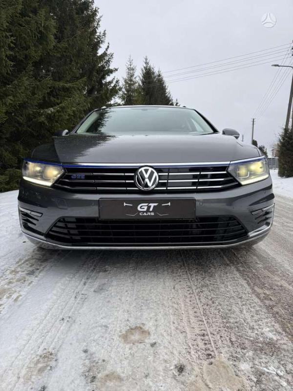 Pelēks Volkswagen Passat 2017 Alīta, ar dzinēja tilpumu 1.40 L un nobraukumu 219 tūkst. km par 10999 €, foto 2 vietnē AUTOMOTO.COM.LV