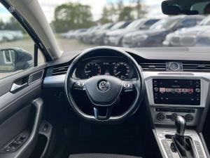 Grey Volkswagen Passat 2017 in Kaunas, with an engine capacity of 1.40 L and mileage of 228 thousand km for 12999 €, photo 14 on AUTOMOTO.COM.LV