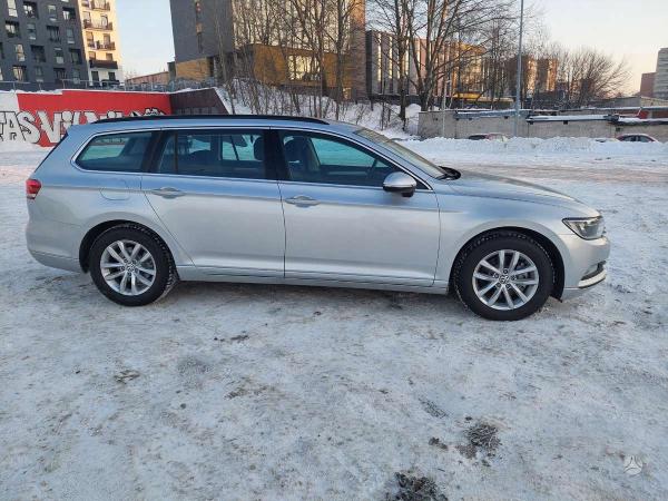 Grey Volkswagen Passat 2017 in Vilnius, with an engine capacity of 2.00 L and mileage of 198 thousand km for 8990 €, photo 2 on AUTOMOTO.COM.LV