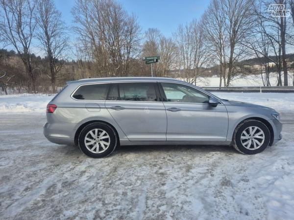 Grey Volkswagen Passat 2017 in Vilnius, with an engine capacity of 1.60 L and mileage of 373 thousand km for 9200 €, photo 4 on AUTOMOTO.COM.LV