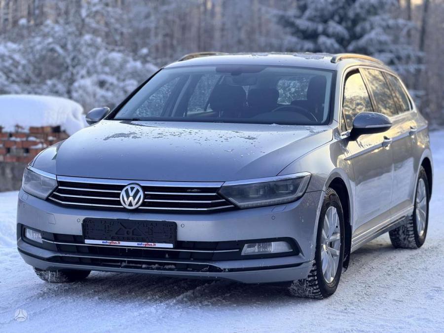 Grey Volkswagen Passat 2017 in Utena, with an engine capacity of 1.60 L and mileage of 307 thousand km for 8750 €, photo 4 on AUTOMOTO.COM.LV
