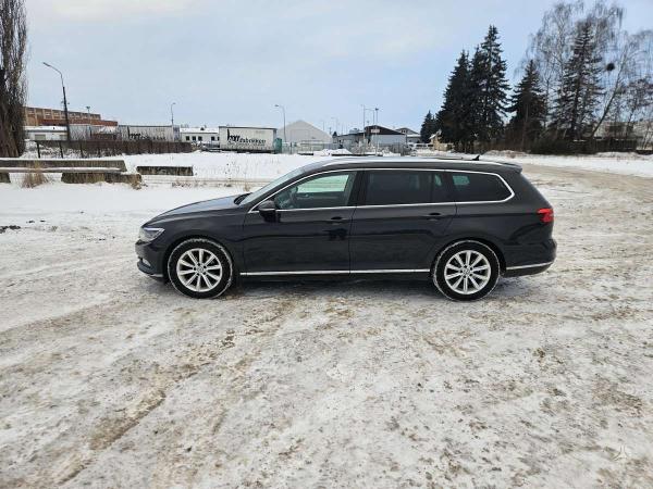 Pelēks Volkswagen Passat 2017 Alīta, ar dzinēja tilpumu 1.60 L un nobraukumu 326 tūkst. km par 9450 €, foto 2 vietnē AUTOMOTO.COM.LV