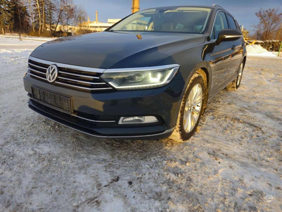Pelēks Volkswagen Passat 2017 Alīta, ar dzinēja tilpumu 1.60 L un nobraukumu 326 tūkst. km par 9450 €, foto 37 vietnē AUTOMOTO.COM.LV