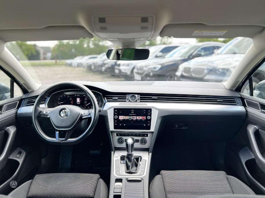 Pelēks Volkswagen Passat 2017 Kauņa, ar dzinēja tilpumu 1.40 L un nobraukumu 228 tūkst. km par 12999 €, foto 13 vietnē AUTOMOTO.COM.LV