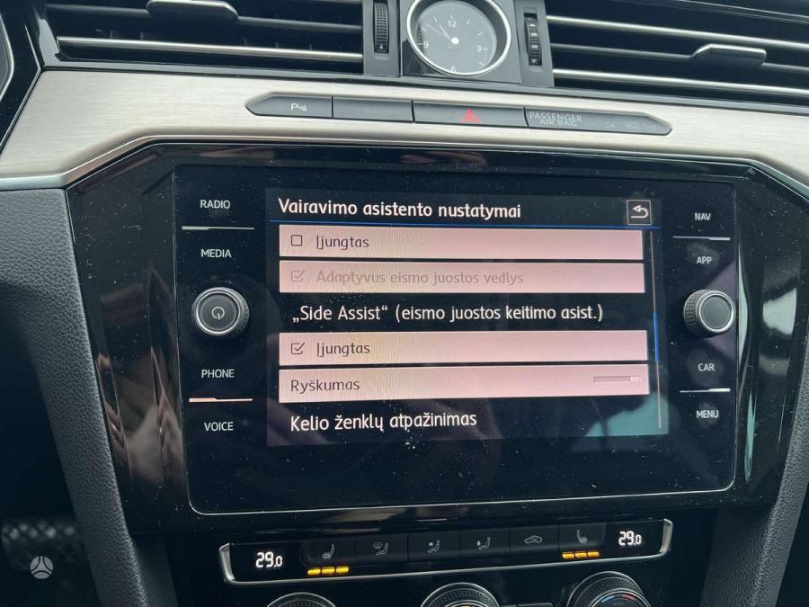 Серый Фольксваген Пассат 2017 в Каунас, объемом двигателя 1.97 л и пробегом 214 тыс. км за 5900 €, фото 28 на AUTOMOTO.COM.LV