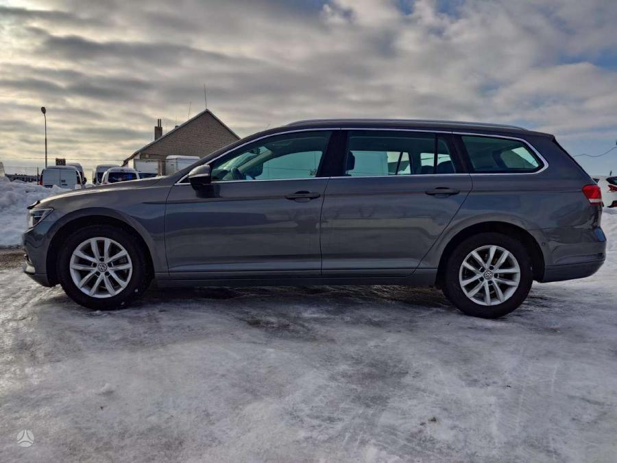 Pelēks Volkswagen Passat 2017 Tauragė, ar dzinēja tilpumu 1.97 L un nobraukumu 220 tūkst. km par 10285 €, foto 5 vietnē AUTOMOTO.COM.LV