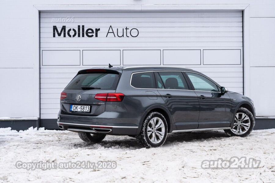 Pelēks Volkswagen Passat 2017 Rīga, ar dzinēja tilpumu 2.00 L un nobraukumu 290 tūkst. km par 13835 €, foto 3 vietnē AUTOMOTO.COM.LV