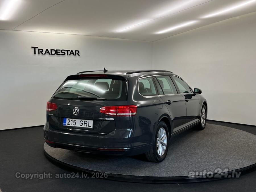 Grey Volkswagen Passat 2017 in Parnu, with an engine capacity of 2.00 L and mileage of 259 thousand km for 9900 €, photo 5 on AUTOMOTO.COM.LV