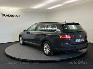 Grey Volkswagen Passat 2017 in Parnu, with an engine capacity of 2.00 L and mileage of 259 thousand km for 9900 €, photo 7 on AUTOMOTO.COM.LV