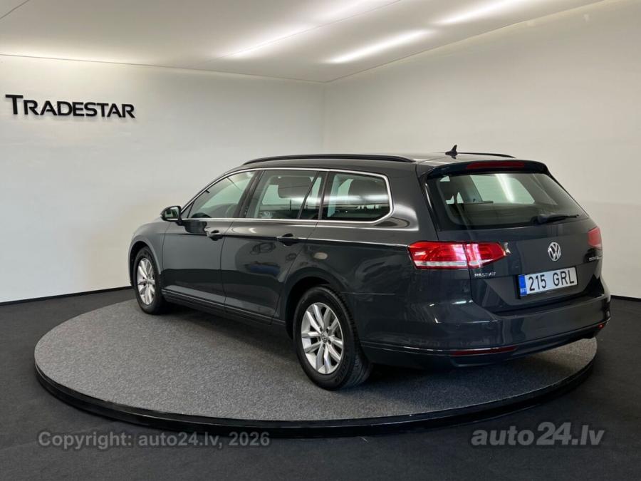 Grey Volkswagen Passat 2017 in Parnu, with an engine capacity of 2.00 L and mileage of 259 thousand km for 9900 €, photo 7 on AUTOMOTO.COM.LV