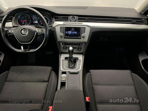Grey Volkswagen Passat 2017 in Parnu, with an engine capacity of 2.00 L and mileage of 259 thousand km for 9900 €, photo 11 on AUTOMOTO.COM.LV