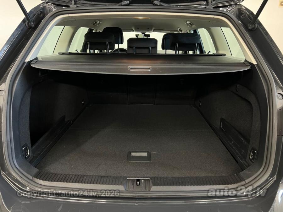 Grey Volkswagen Passat 2017 in Parnu, with an engine capacity of 2.00 L and mileage of 259 thousand km for 9900 €, photo 14 on AUTOMOTO.COM.LV