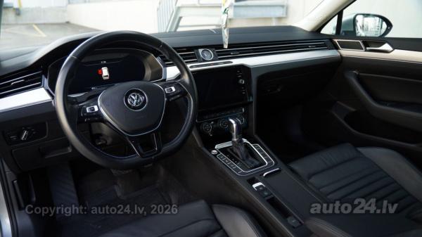 Grey Volkswagen Passat 2017 in Tartu, with an engine capacity of 1.40 L and mileage of 145 thousand km for 14990 €, photo 8 on AUTOMOTO.COM.LV