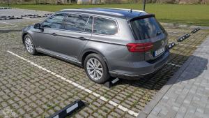 Grey Volkswagen Passat 2017 in Kaunas, with an engine capacity of 1.80 L and mileage of 197 thousand km for 11300 €, photo 5 on AUTOMOTO.COM.LV