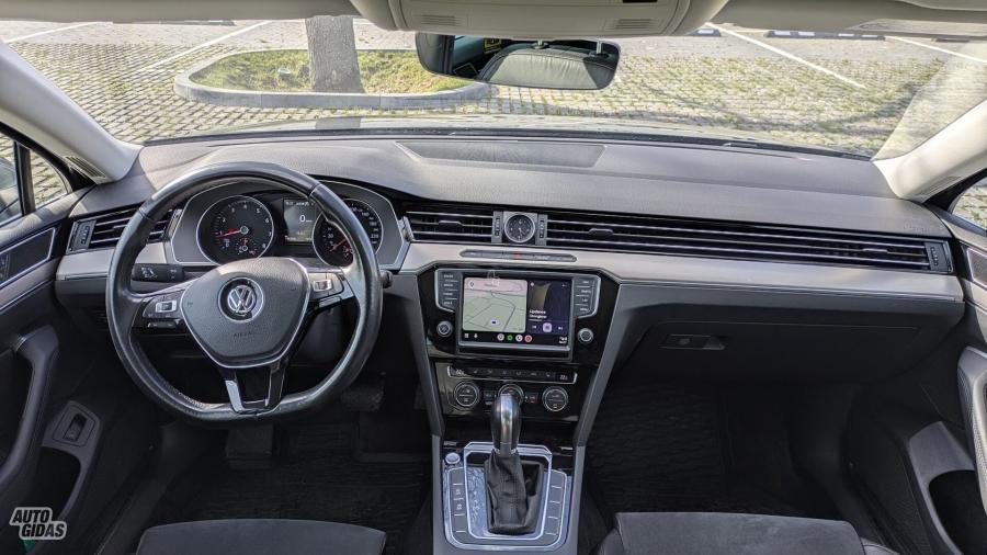 Grey Volkswagen Passat 2017 in Kaunas, with an engine capacity of 1.80 L and mileage of 197 thousand km for 11300 €, photo 15 on AUTOMOTO.COM.LV
