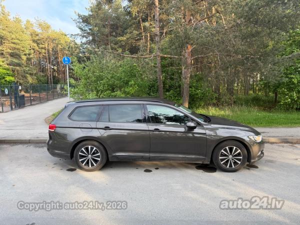 Grey Volkswagen Passat 2017 in Tallinn, with an engine capacity of 1.60 L and mileage of 177 thousand km for 12200 €, photo 2 on AUTOMOTO.COM.LV