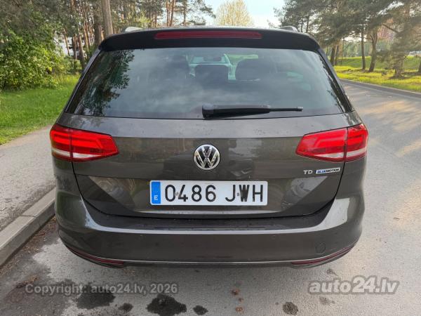 Grey Volkswagen Passat 2017 in Tallinn, with an engine capacity of 1.60 L and mileage of 177 thousand km for 12200 €, photo 5 on AUTOMOTO.COM.LV