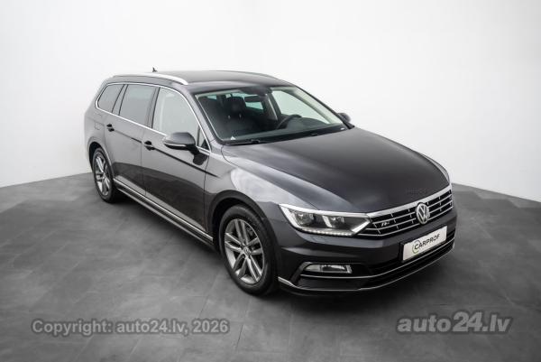 Grey Volkswagen Passat 2017 in Tallinn, with an engine capacity of 2.00 L and mileage of 237 thousand km for 12999 €, photo 3 on AUTOMOTO.COM.LV