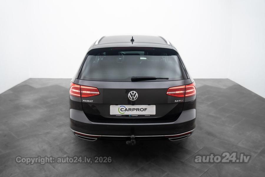 Grey Volkswagen Passat 2017 in Tallinn, with an engine capacity of 2.00 L and mileage of 237 thousand km for 12999 €, photo 6 on AUTOMOTO.COM.LV