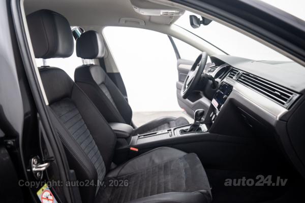 Grey Volkswagen Passat 2017 in Tallinn, with an engine capacity of 2.00 L and mileage of 237 thousand km for 12999 €, photo 10 on AUTOMOTO.COM.LV