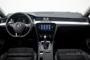 Grey Volkswagen Passat 2017 in Tallinn, with an engine capacity of 2.00 L and mileage of 237 thousand km for 12999 €, photo 13 on AUTOMOTO.COM.LV