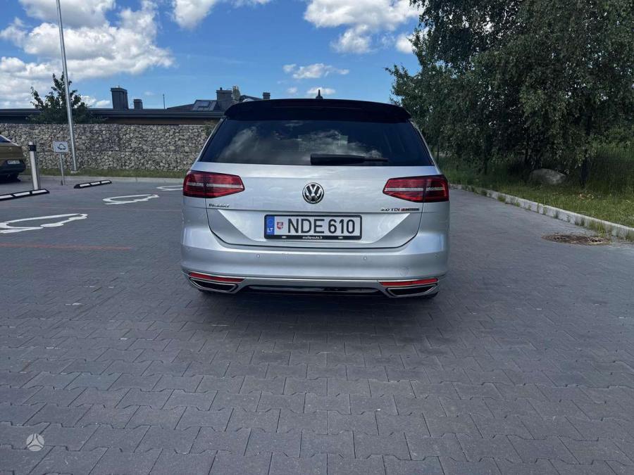 Grey Volkswagen Passat 2017 in Kaunas, with an engine capacity of 2.00 L and mileage of 175 thousand km for 15700 €, photo 7 on AUTOMOTO.COM.LV