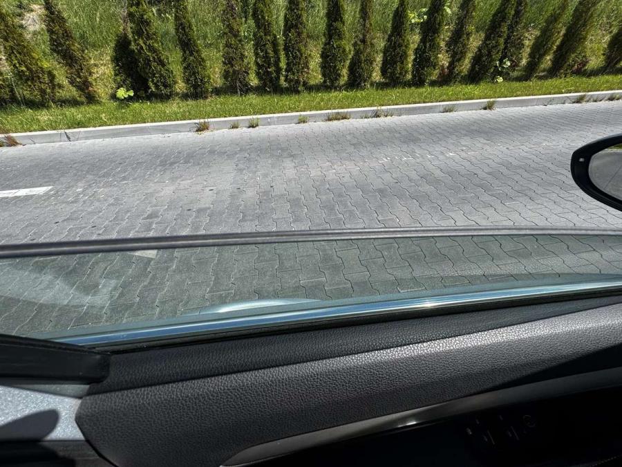 Grey Volkswagen Passat 2017 in Kaunas, with an engine capacity of 2.00 L and mileage of 175 thousand km for 15700 €, photo 16 on AUTOMOTO.COM.LV