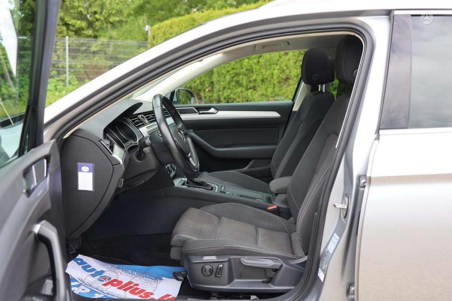 Grey Volkswagen Passat 2017 in Alytus, with an engine capacity of 1.60 L and mileage of 294 thousand km for 7950 €, photo 9 on AUTOMOTO.COM.LV